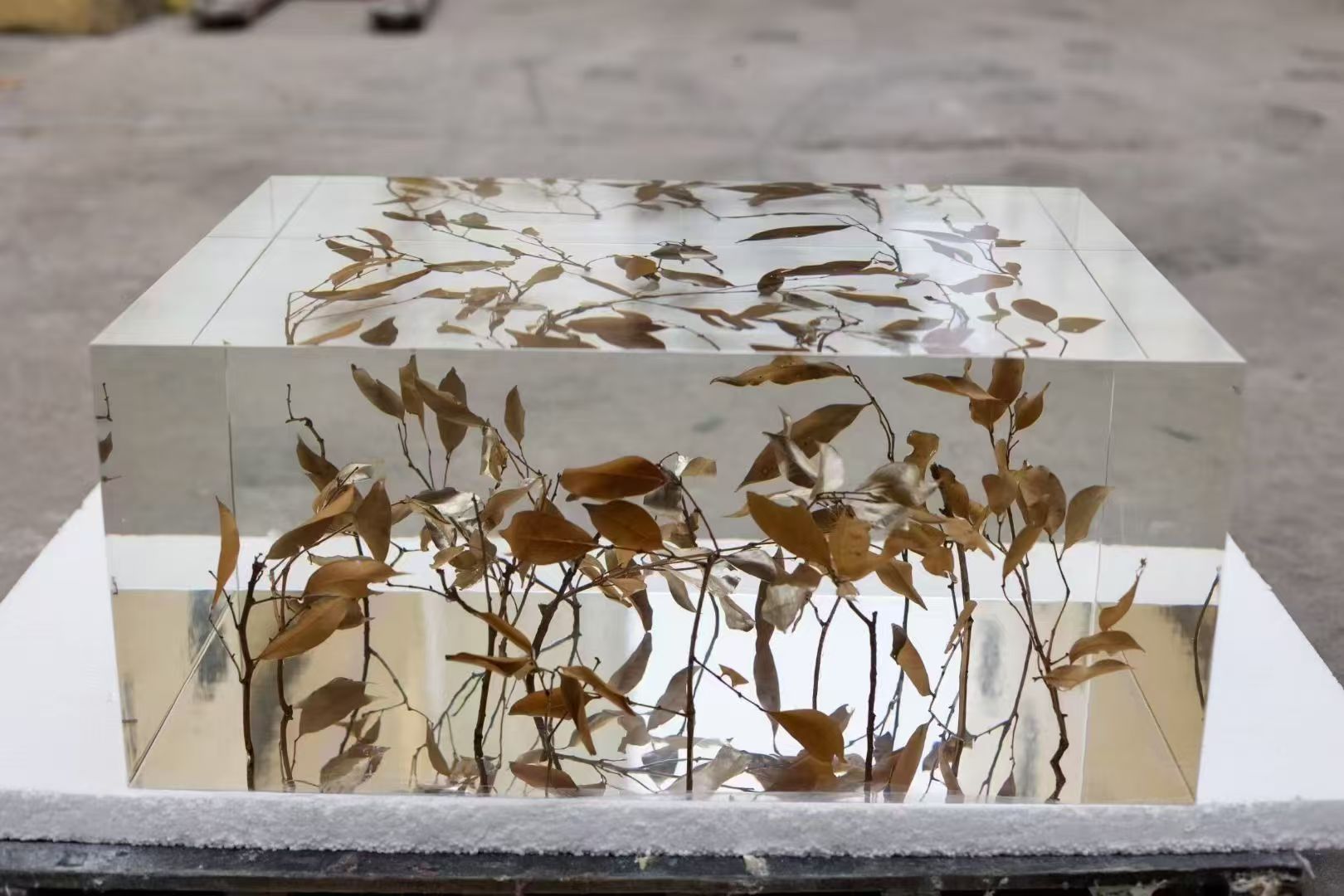 Transparent Resin Sculpture: A Complete Guide to Custom Clear Resin Art ...